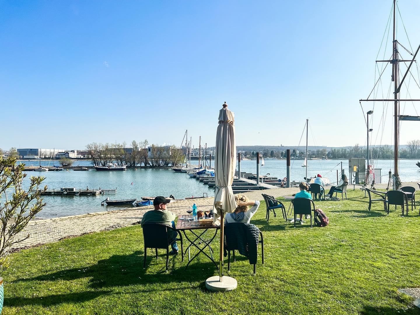 Lecker essen in Walluf › Rheingauprinzessin